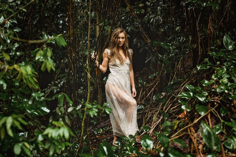 Nikki Portrait Session at Judd Trail and Jackass Ginger Pond, Honolulu ...